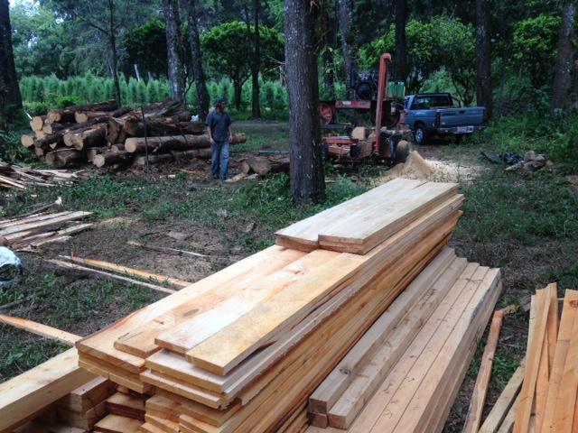 Madera Aserrada de Cipres San Isidro - Mercado Forestal Costa Rica